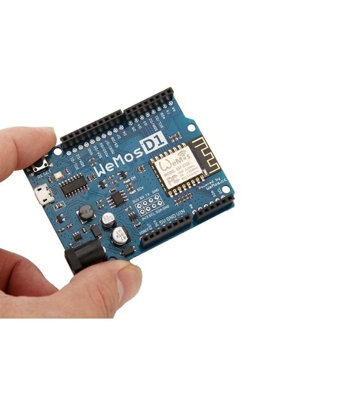 WeMos D1 R2 WiFi UNO ESP8266 Development Board | Daraz.pk