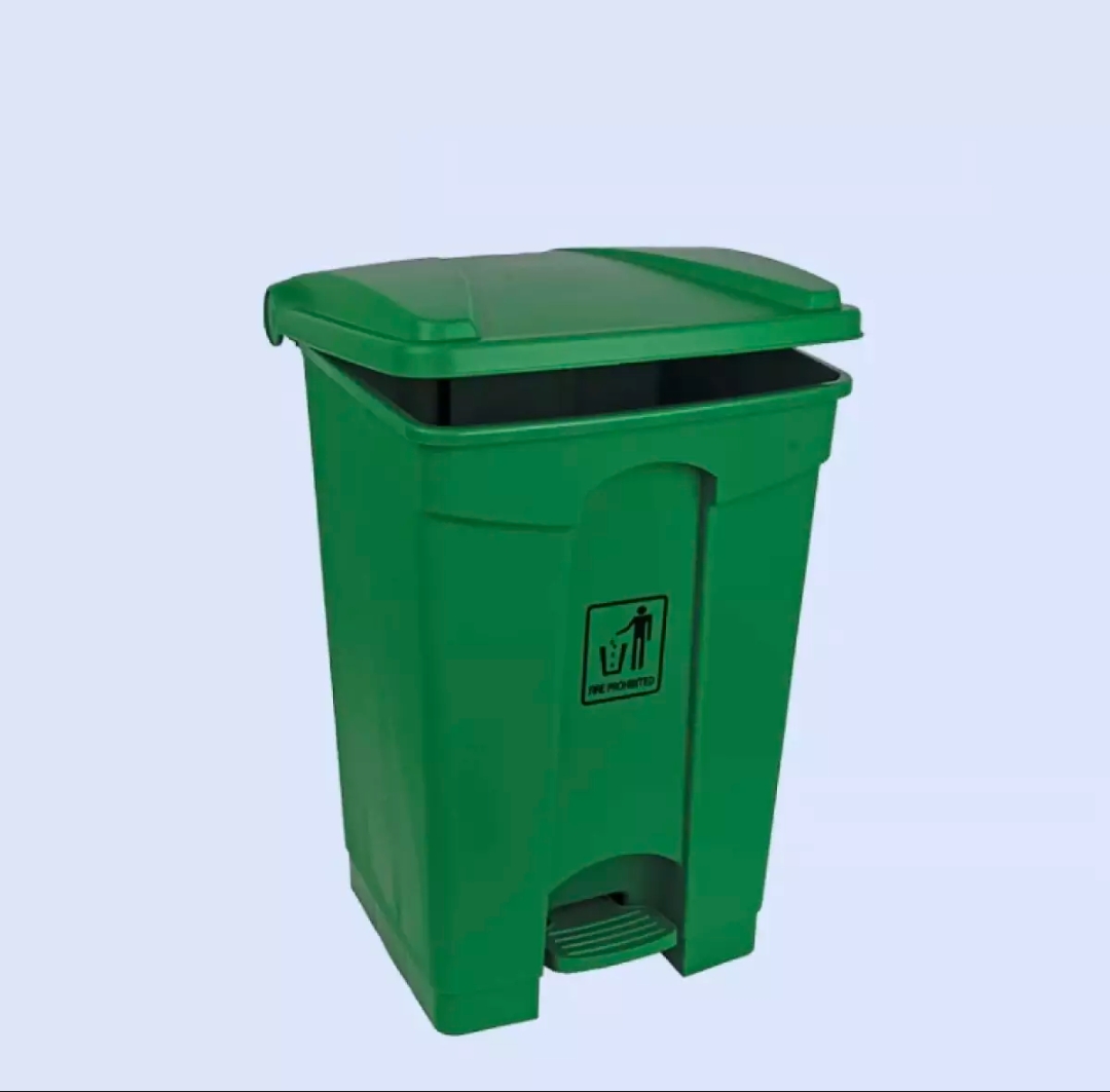 Dustbin with paddle - 30 Liter Dustbin, garbage and recycling bin for ...