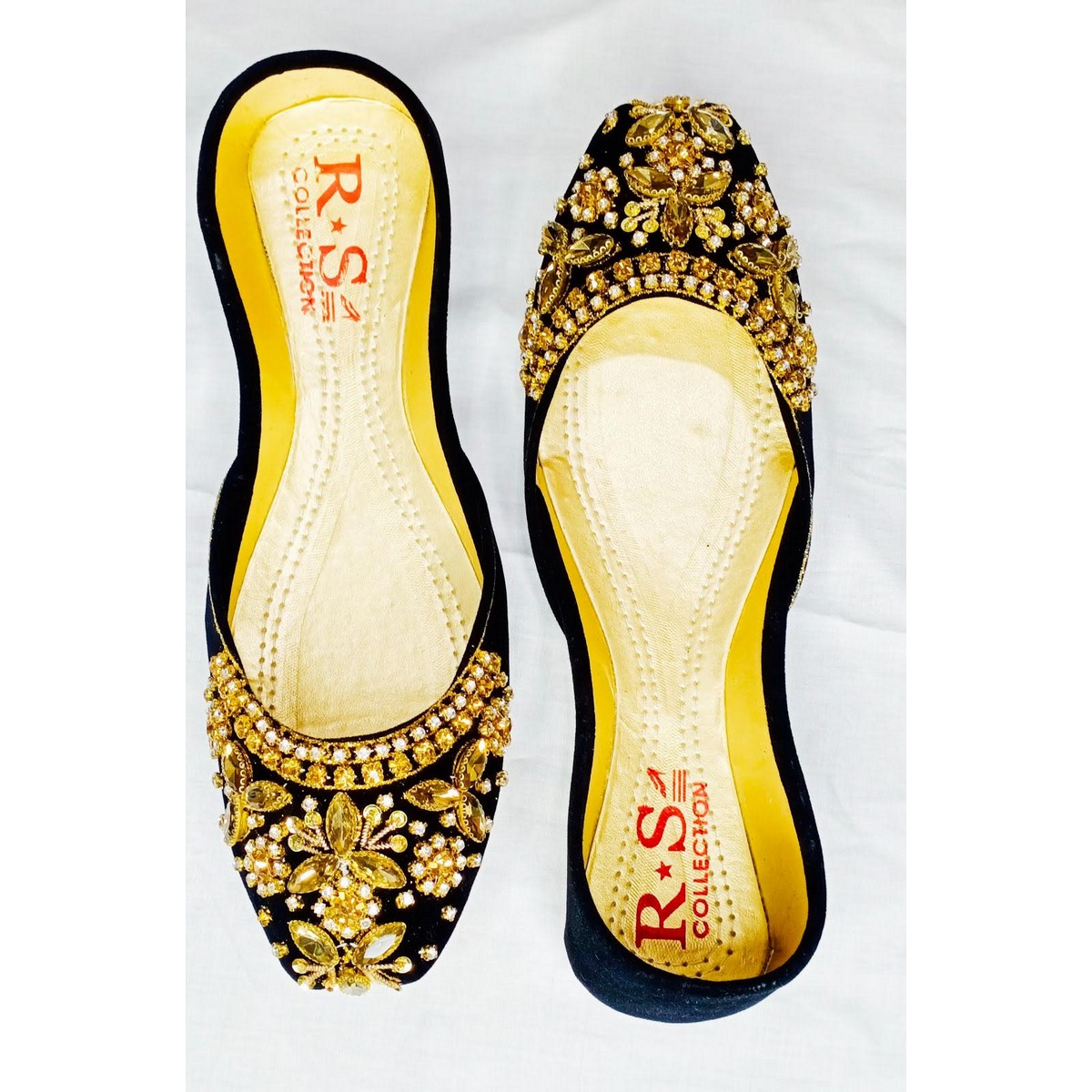 Multani Khussa For Girl And Woman Hand Made Pure Leather Embroidered ...