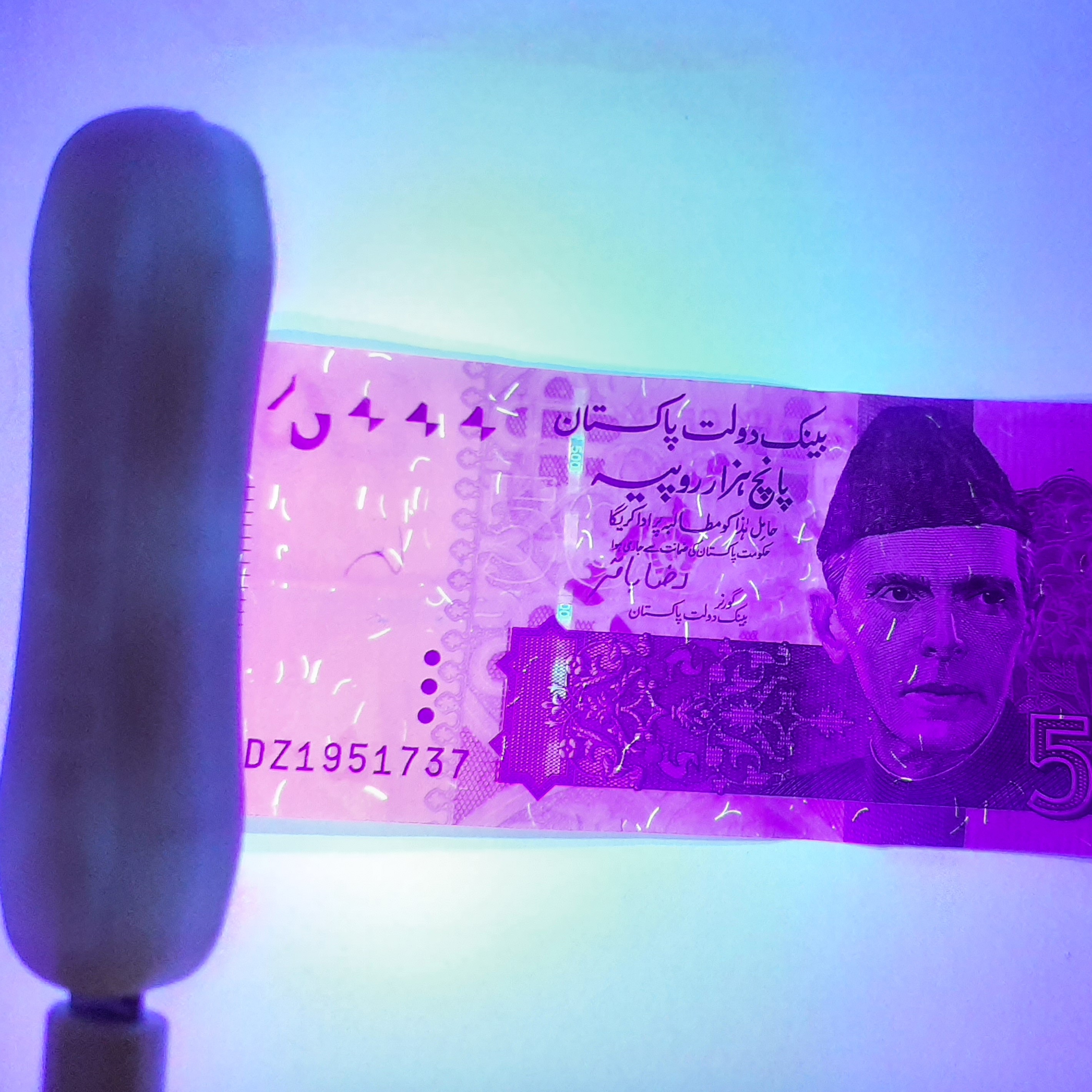 Note checking light Uv lights fake currency detector portable mini ...