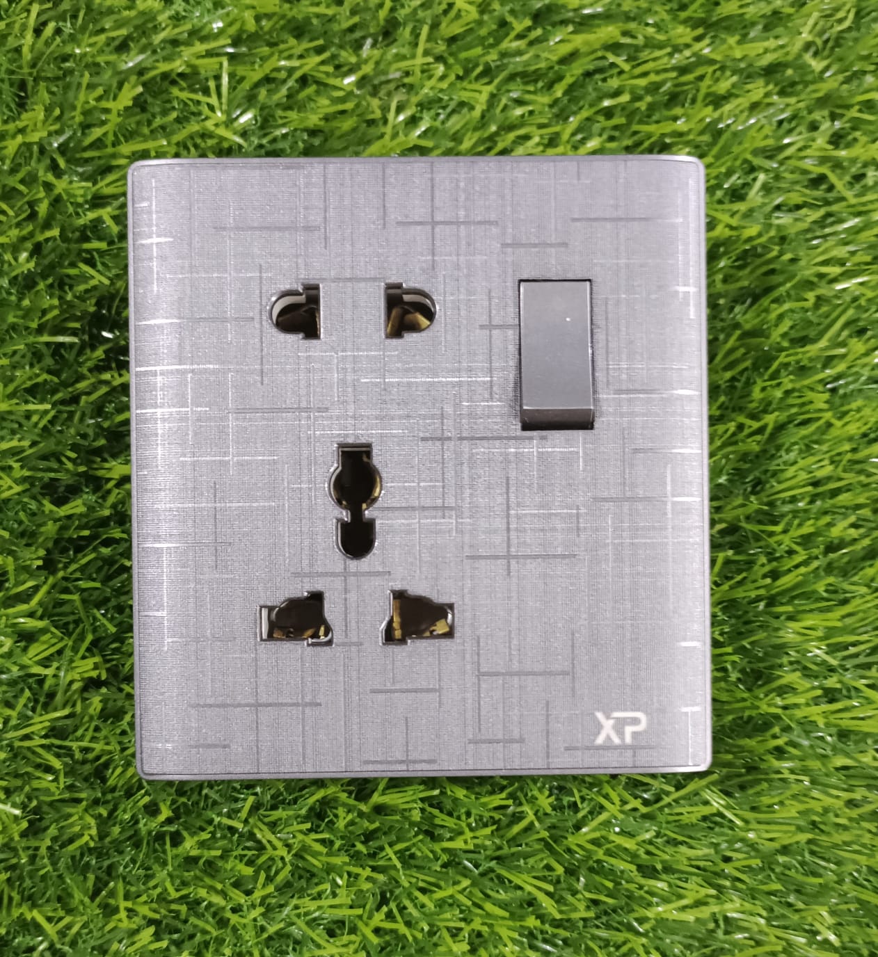 XP SWITCHES & SOCKETS (LIGHT PLUG MULTI-FUNCTION) BOARD WHITE SERIES ...