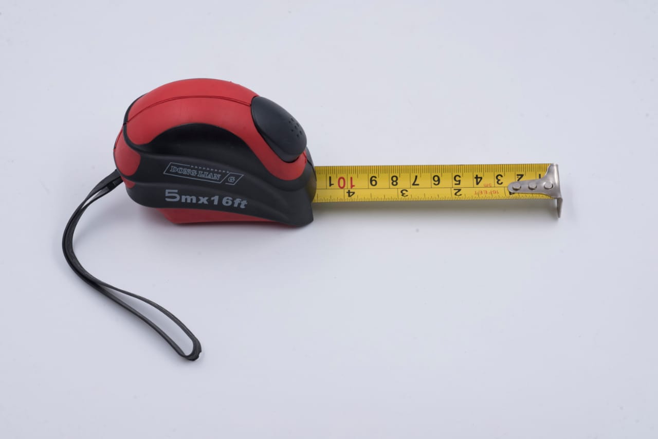 Measuring Tape Inch Tape 5m x 16ft size in Red and Black Color | Daraz.pk