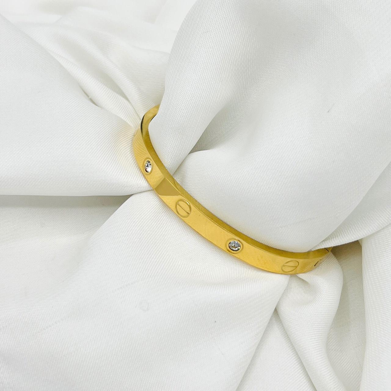 new latest kara(bracelet) golden colour for women and girls | Daraz.pk