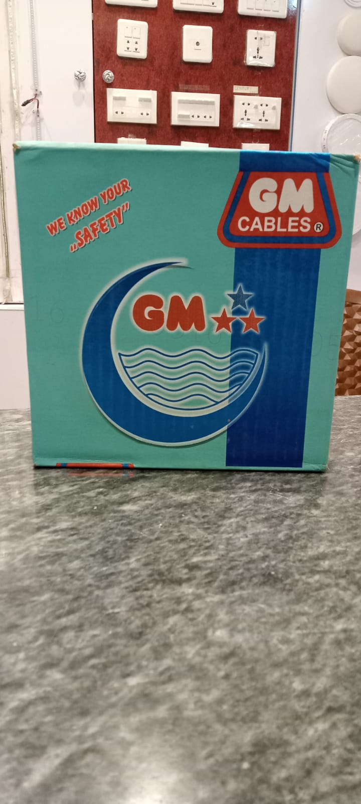 Gm Cables Logo
