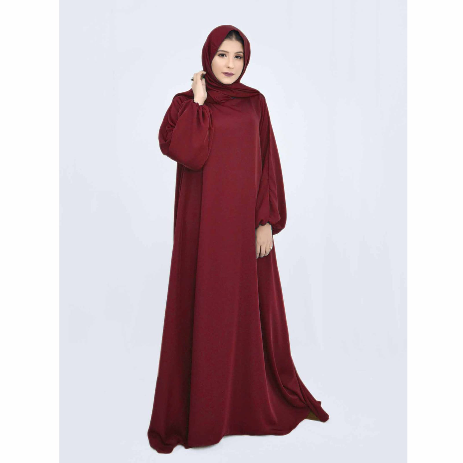 Simple and Elegant Abaya for Women – High-Quality Fabric, Professional ...