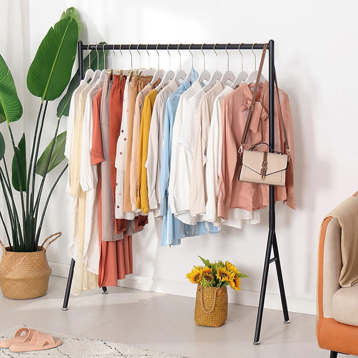 Cloth Hanging Stand Single Pole V Shape New Design Golden Color Stand ...