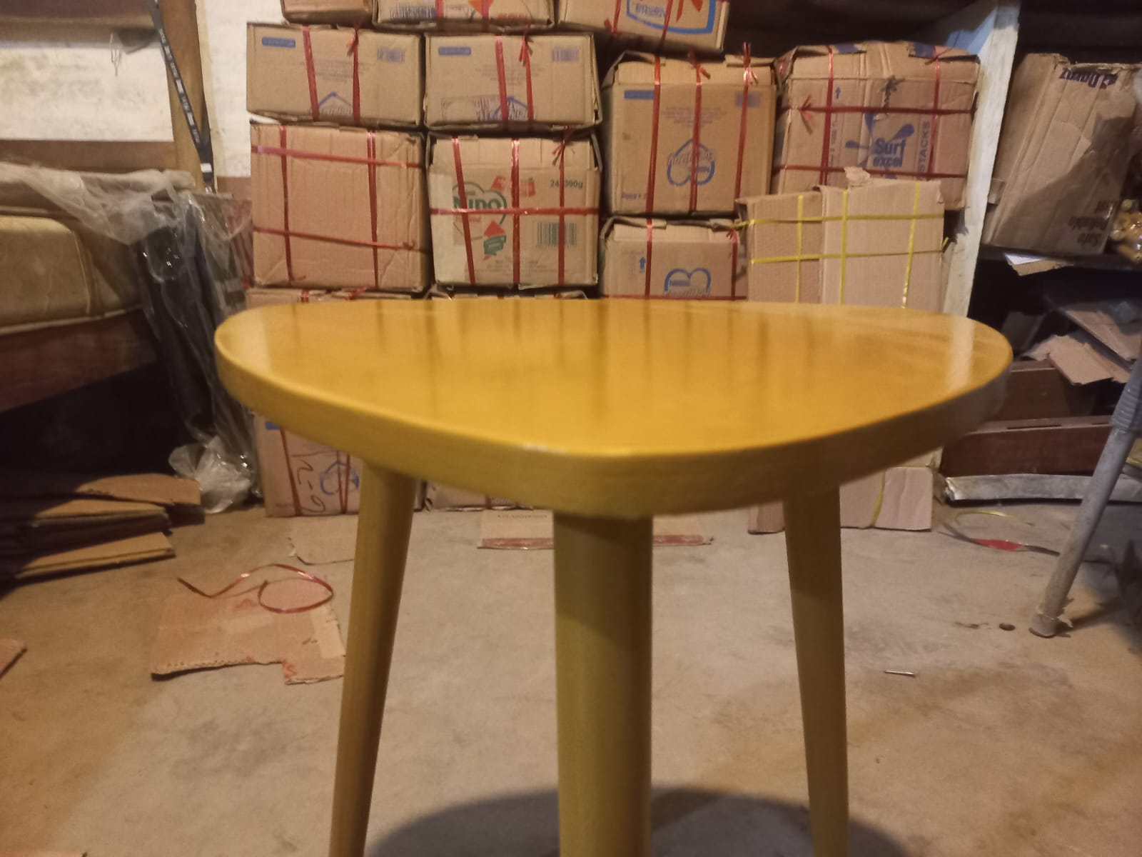 Side Table , 16 inch Top Round Coffee Table | Daraz.pk