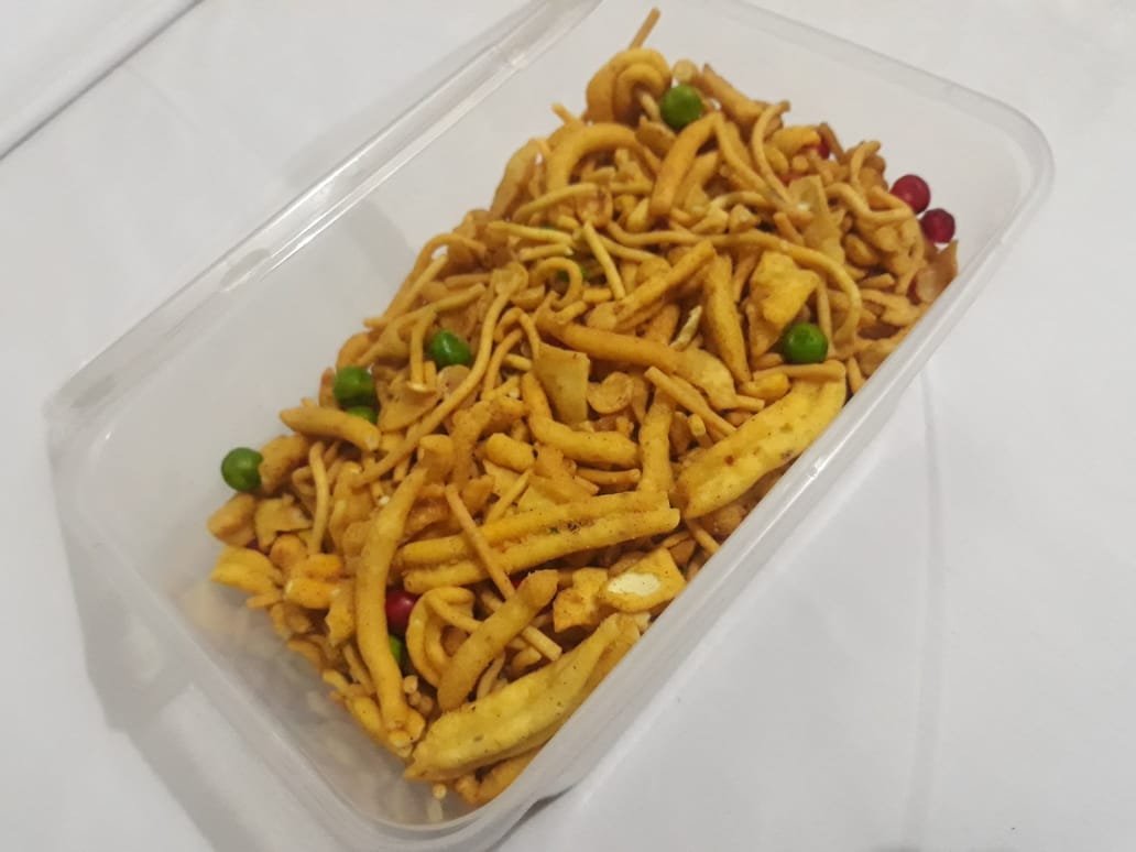 Crispy Delight: 250 Grams of Freshly Mixed Nimko || Flash Sale