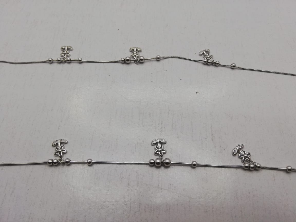 Payal for Girls Italian Chandi 925 with box. | Daraz.pk