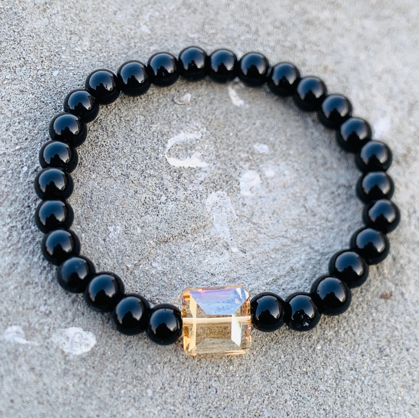 Trendy Black Beads Bracelet, Golden Chorsi Betki Stone Bracelet, Black ...