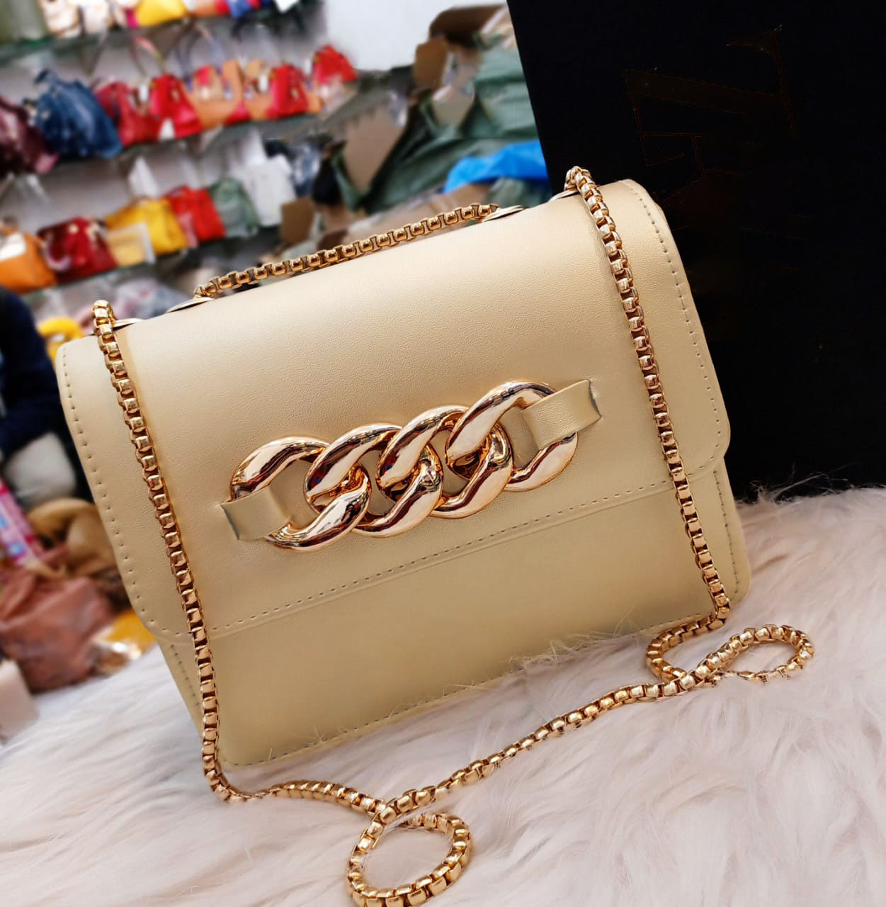 Hand bags for girls with stylish long chain | Daraz.pk