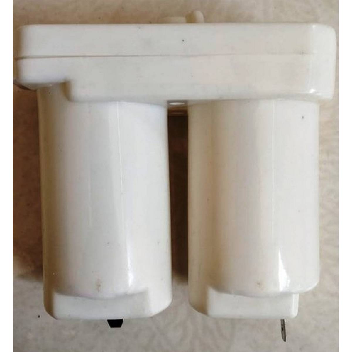 Instant Water Geyser Battery Box Cell Box Replacement - Universal White ...