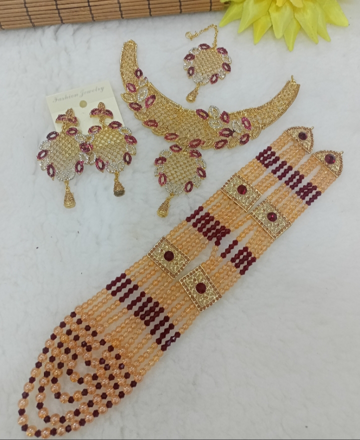 Jewellery collection jadao barik nagina set with long cristal mala long ...