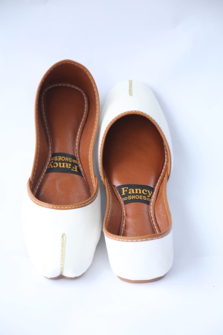 White khussa /khussa with soft sole/ desi khussa | Daraz.pk
