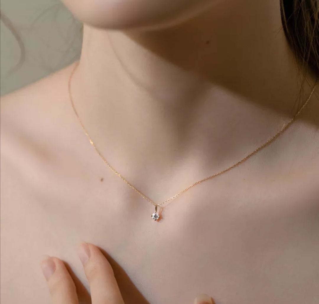 Pearl Leaf Pendent Necklace for Girls and Women golden Chain Simple ...