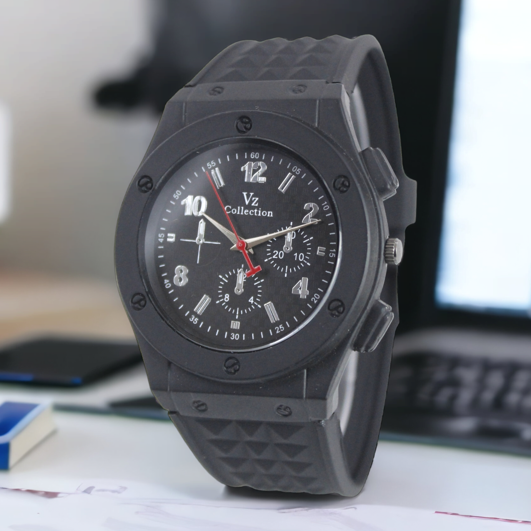 Luxury Look watch for Men and Boys in Leather Strap | Daraz.pk