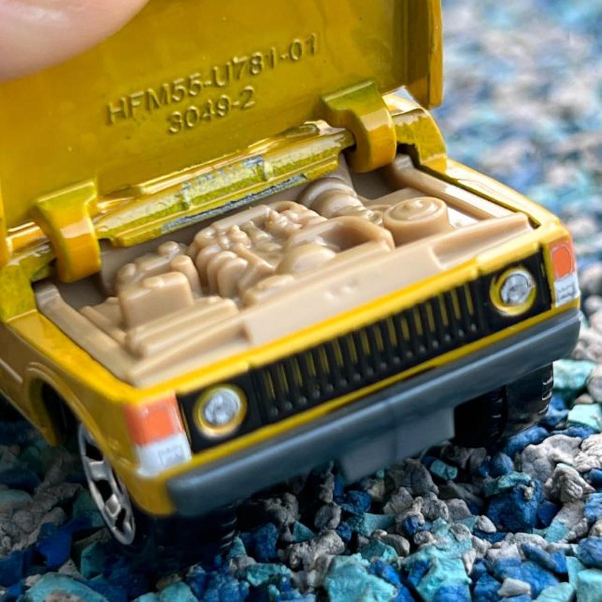 MatchBox Diecast 1975 Range Rover | Daraz.pk