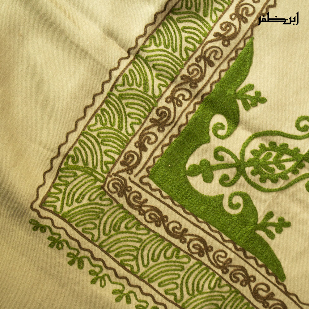 Embroidered Kashmiri or Aari Ommani Musar Rumal Ghutra Arabic Headscarf ...