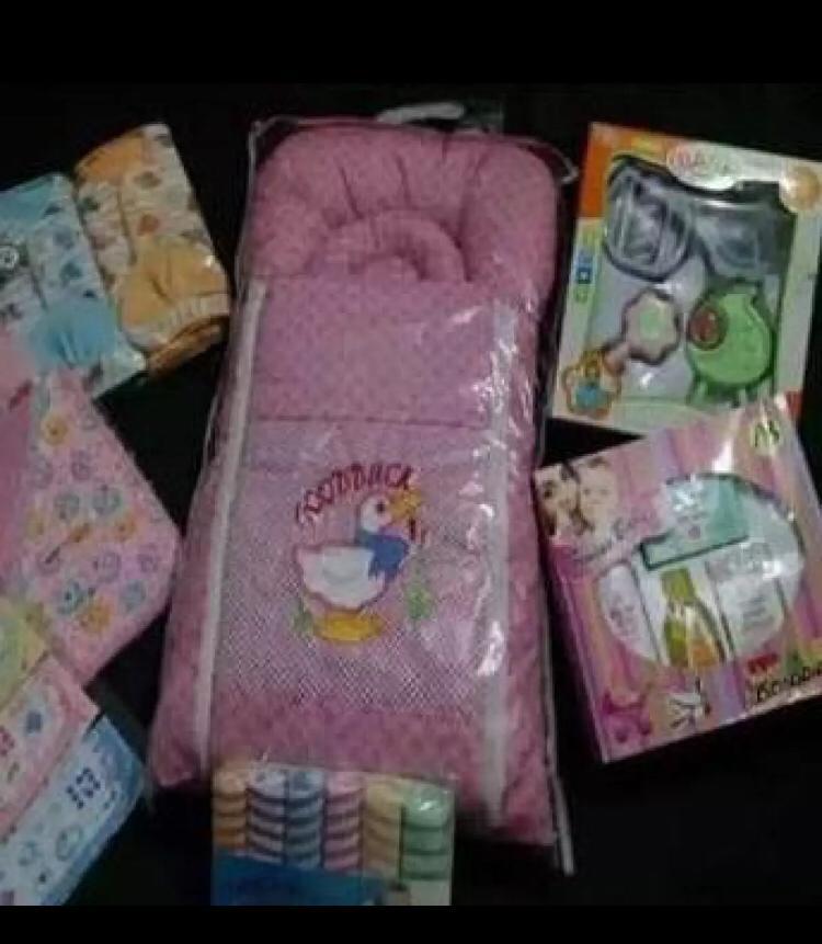 Pack Of 8 Baby Complete Gift Set | Daraz.pk