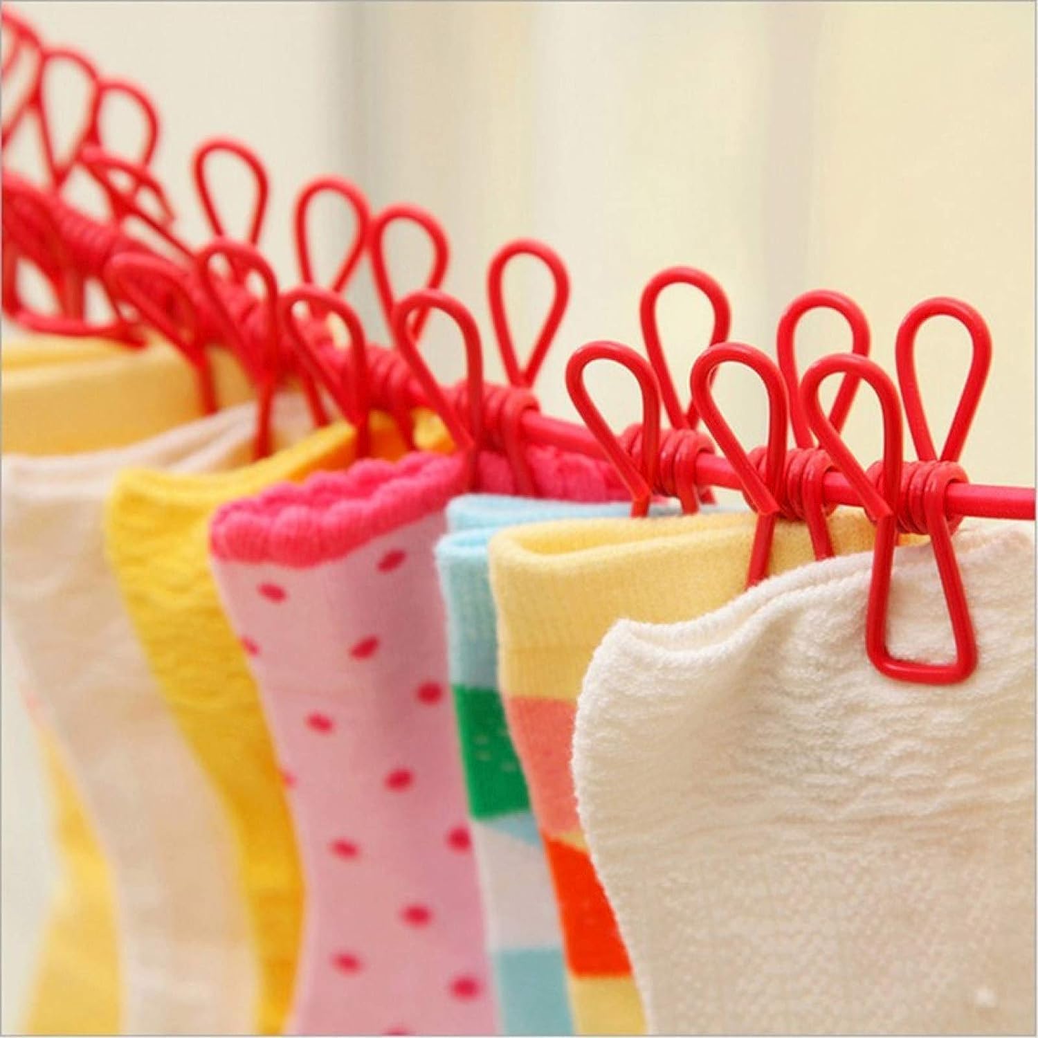 Portable Drying Rope with 12 Clips and 2 Hooks, Travel Clothesline Rope ...