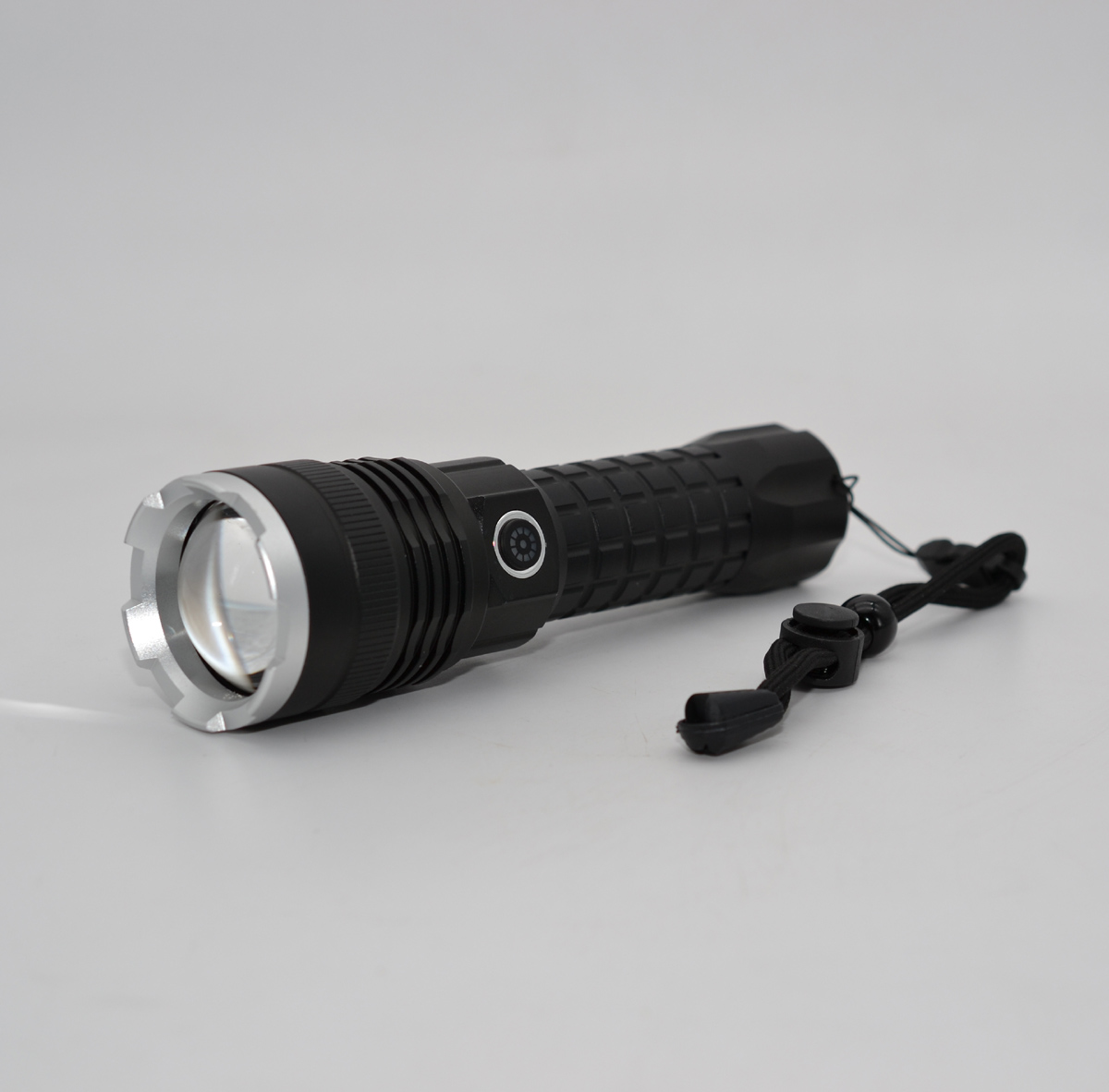 Super Rechargeable Flashlight with zoom illumination and 1 kilometer ...