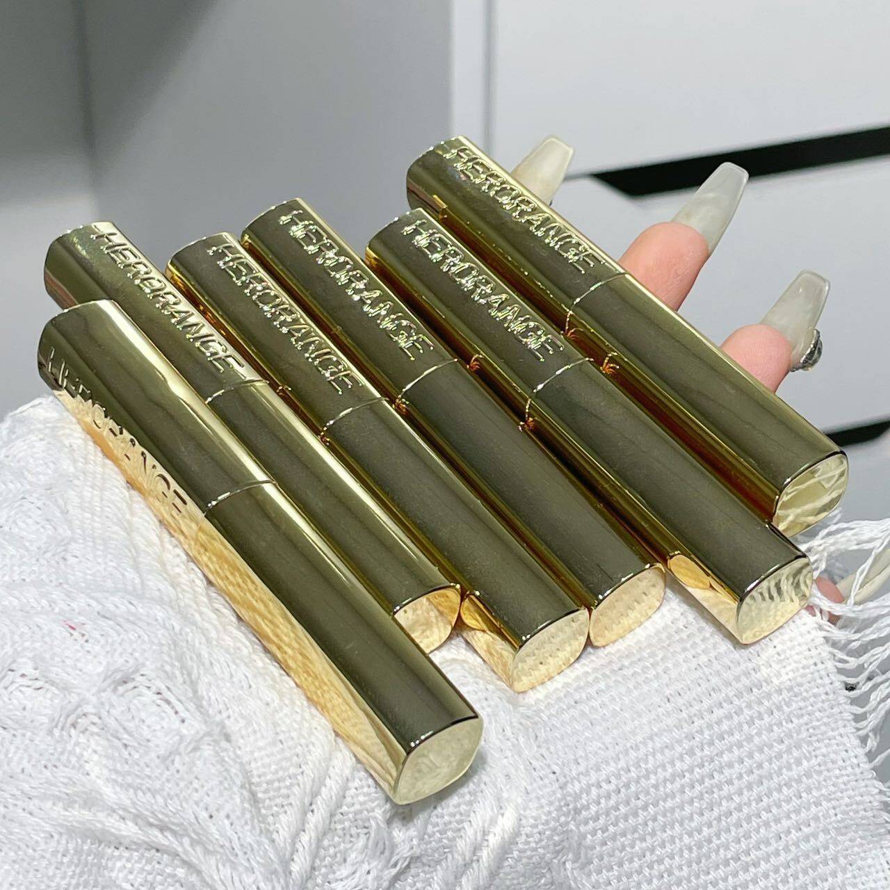 Long Lasting Makeup Crystal Lipstick Moisturizing Water Light Gold Tube ...