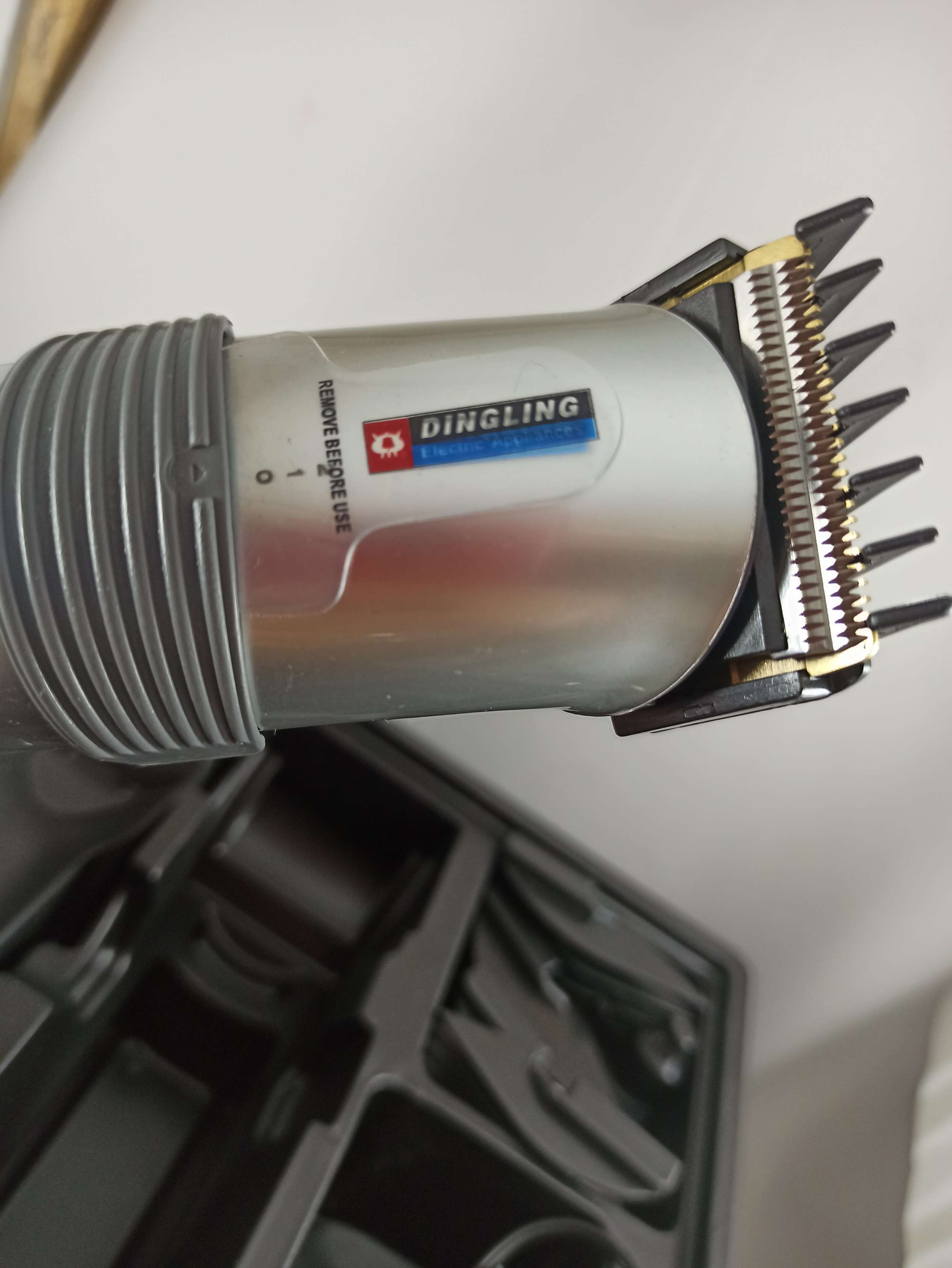 DINGLING Trimmer Rf 609 Hair And Beard Trimmer | Daraz.pk