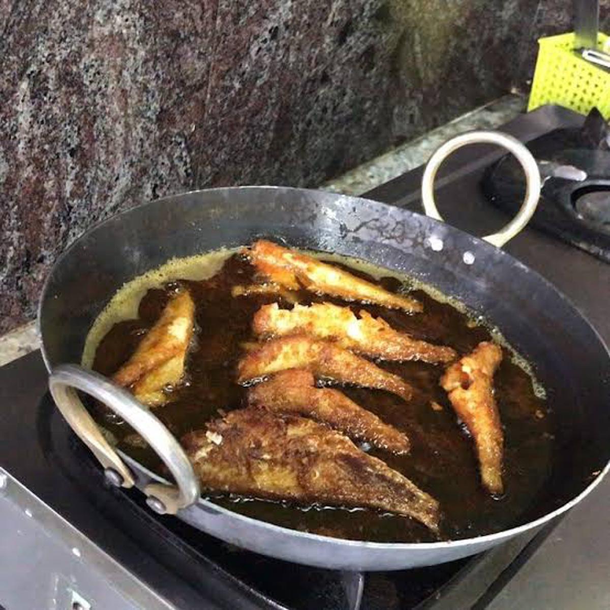 flat bottom kadai ( karahi) best for jalebi,shami kabab,chalpi kabab ...