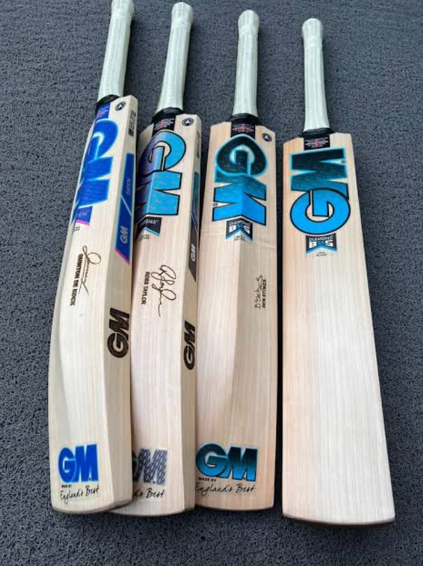 CHROMA HARDBALL BAT FEATURING BAT | Daraz.pk