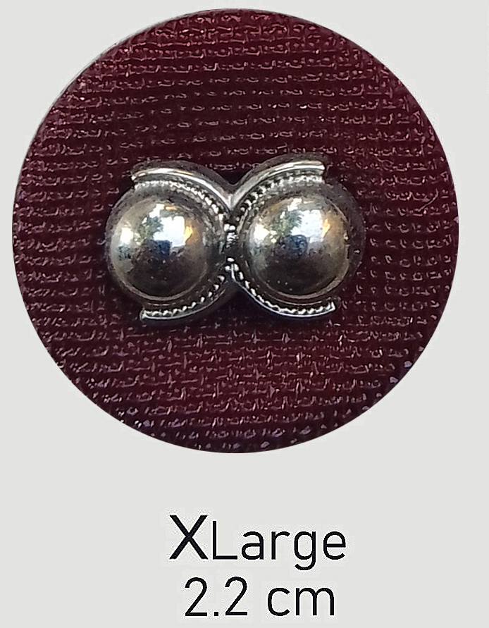 4-Pieces Fancy Maroon Coconut with Silver Shank Buttons | Fancy Buttons ...