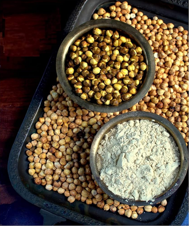 black chickpea flour | Kala Channa Atta | 1kg | Daraz.pk