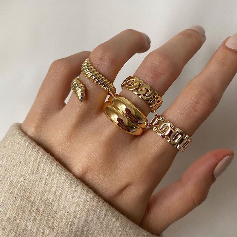 4Pcs/Set Personality Gold Metal Snake Rings for Women New 2024 | Daraz.pk