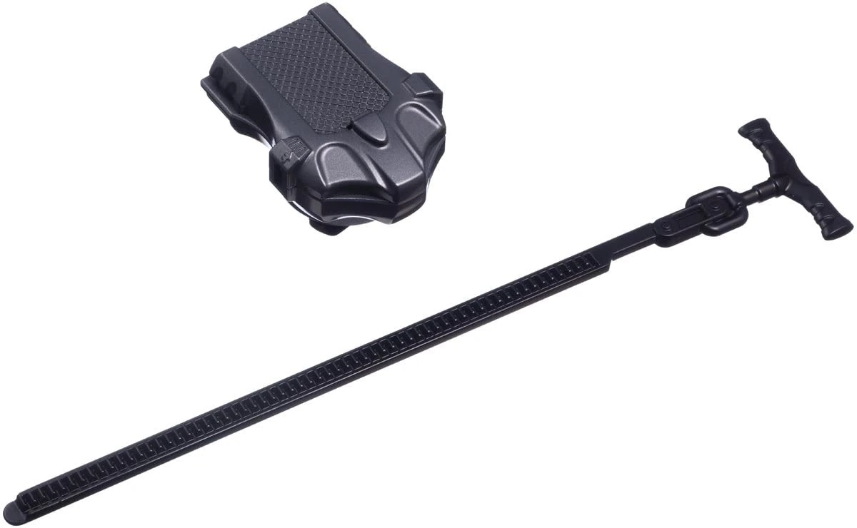 ORIGINAL TAKARA TOMY METAL FIGHT BEYBLADE LAUNCHERS AND GRIPS | Daraz.pk