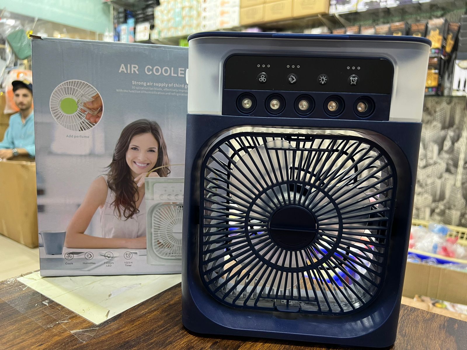 4-In-1 Multi-Functional Portable Air Humidifier Cooling USB Fan With 7 ...