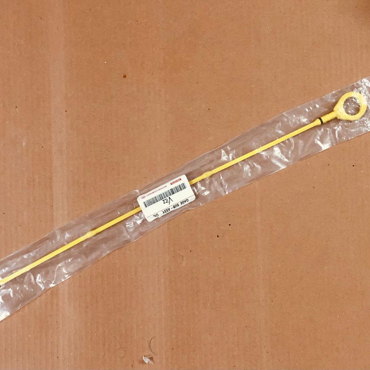 Toyota Vitz 1999 engine oil dipstick 01 pc | Daraz.pk