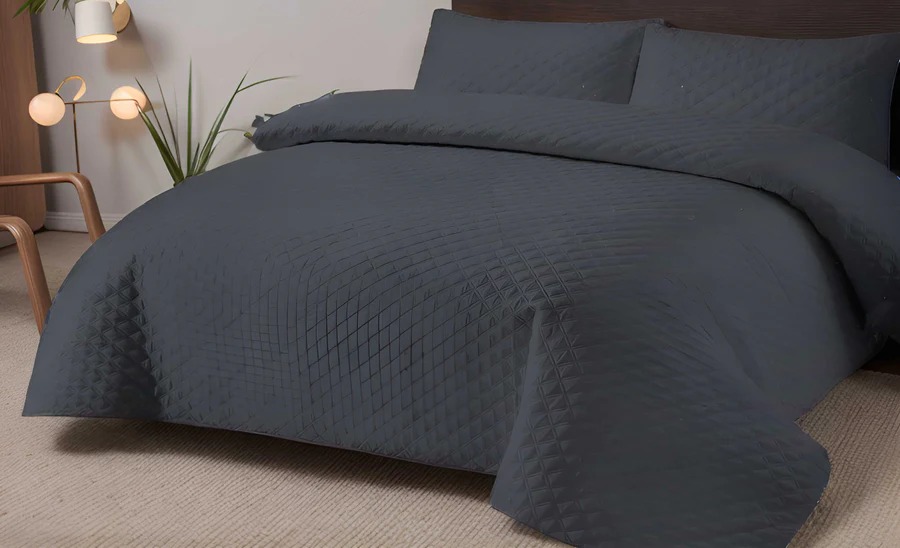 Luxury Embossed Bed Spread- 3 pcs Luxe Bed Sheet Quilted Cover Jacquard ...