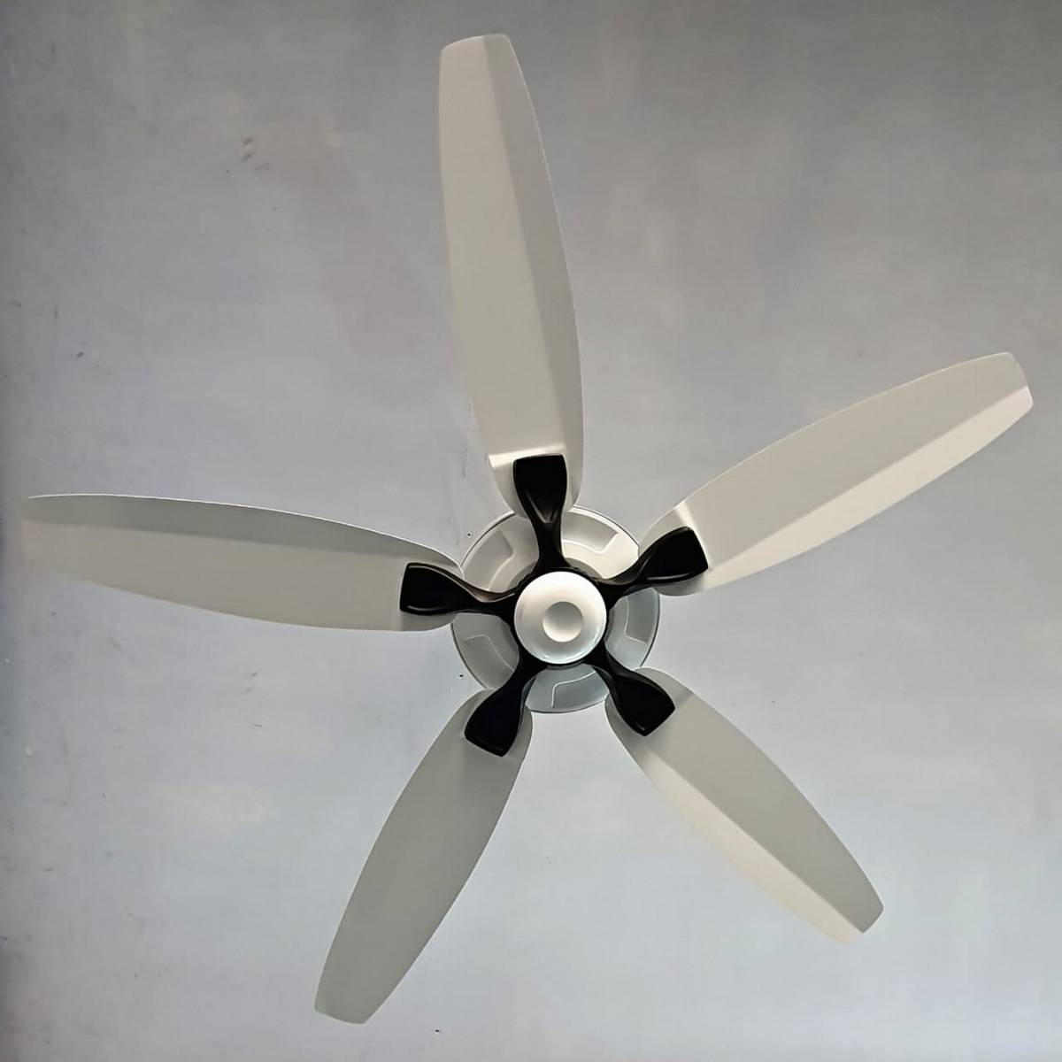 Hartzell Airplane Propeller Ceiling Fan | Shelly Lighting