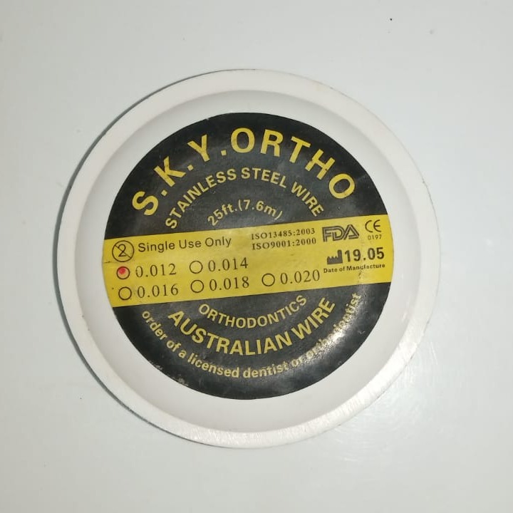 Stainless Steel Dental Wire Orthodontic Instruments 7.6 mm , 0.012 ...