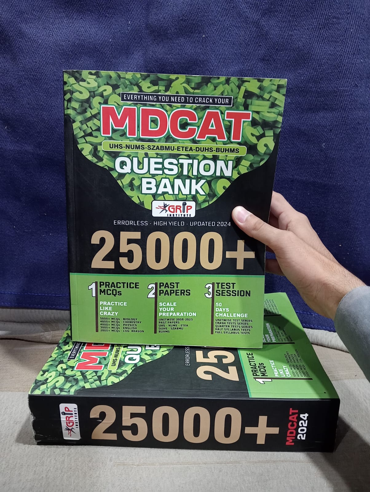 GRIP MDCAT BOOK 25000+(QUESTION BANK) LATEST 2024 EDITION FOR UHS -NUMS ...