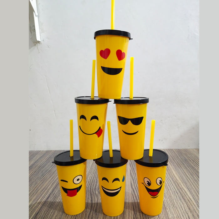 1 Piece Emoji Face Unbreakable Plastic Glass WIth Cap & Straw - Yellow ...