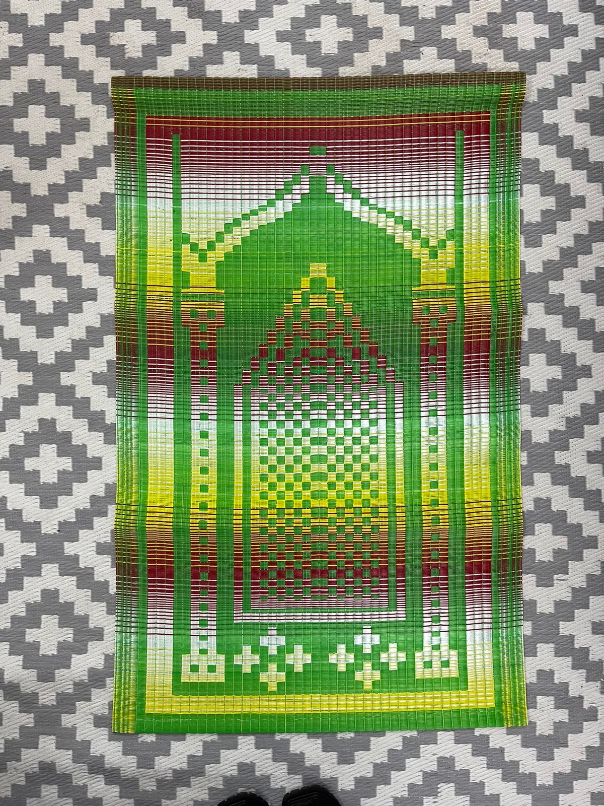 Prayer Mat | Janemaz | Plastic Mat | (2.5 x 4) | Daraz.pk