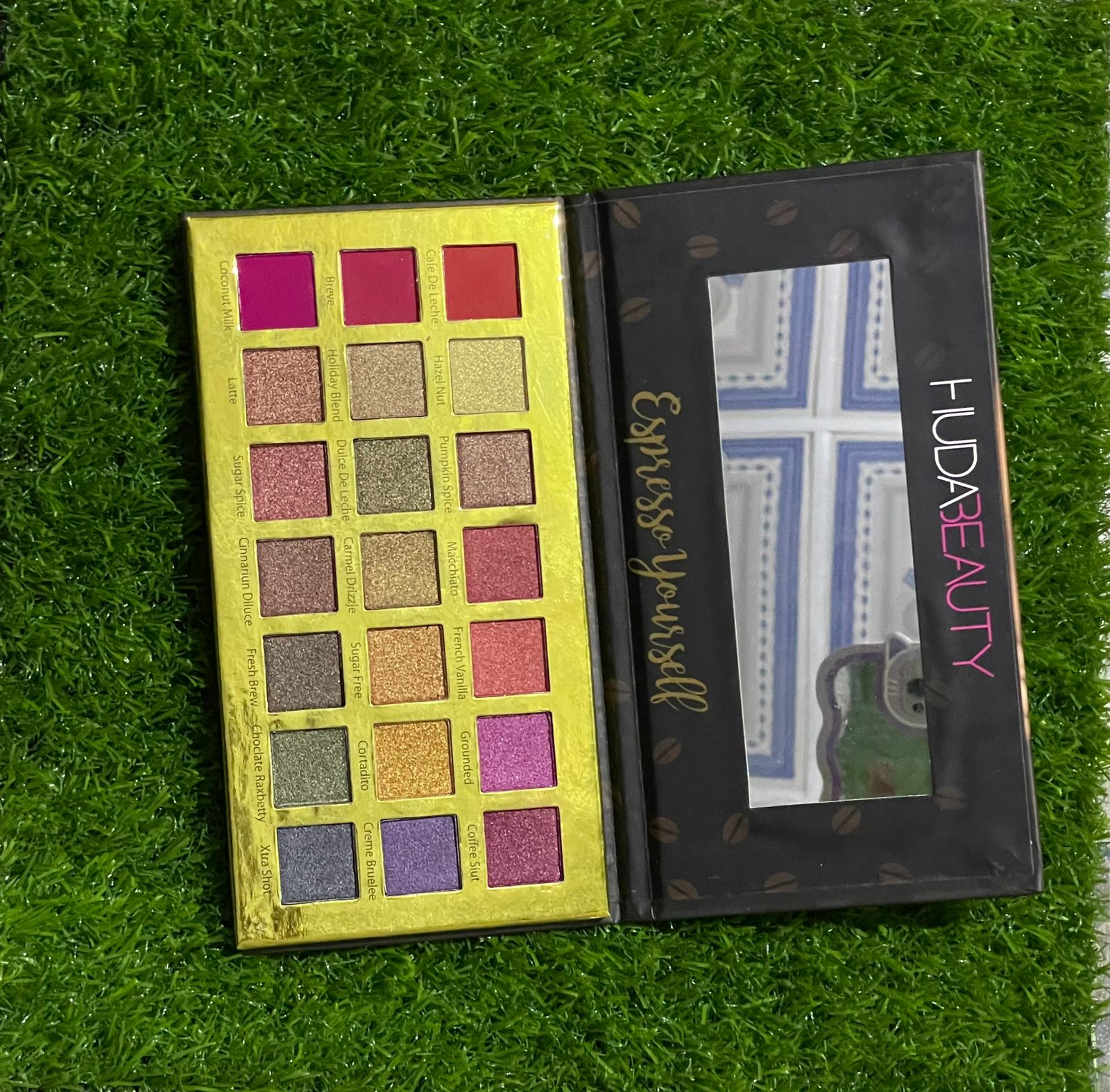 21 color eyeshadow palette (original) | Daraz.pk