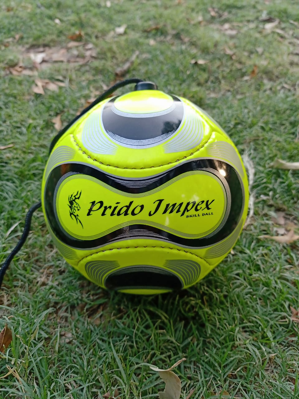 SenseBall Soccer Kick Trainer - The Smart Soccer Ball Trainer Used by ...