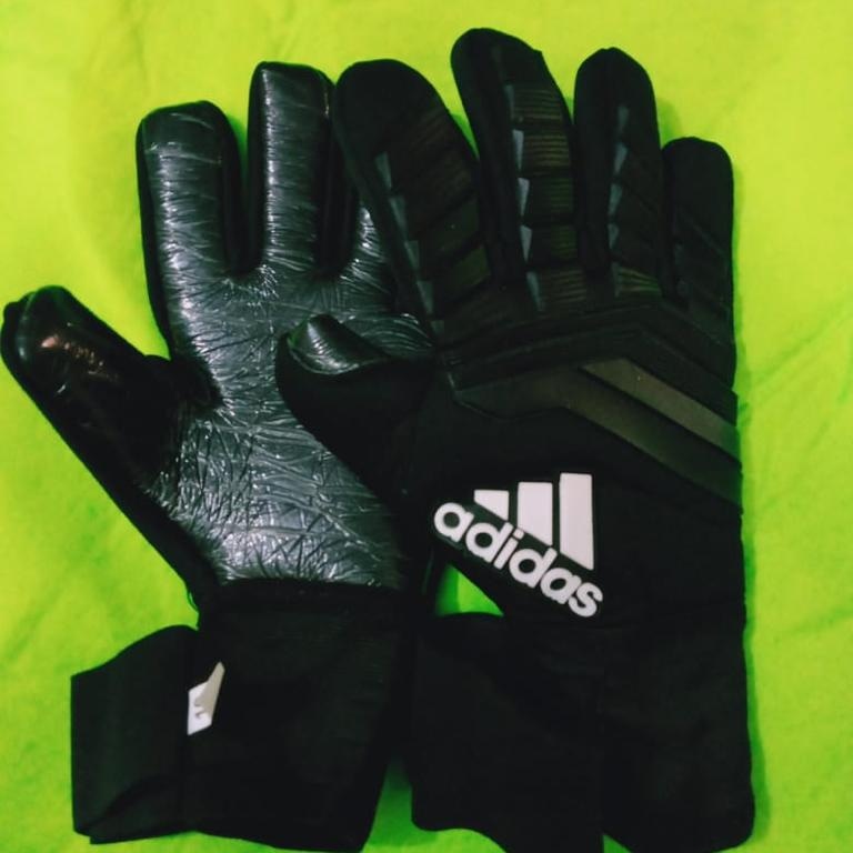 Goalkeeper Gloves | Daraz.pk: Buy Online at Best Prices in Pakistan ...