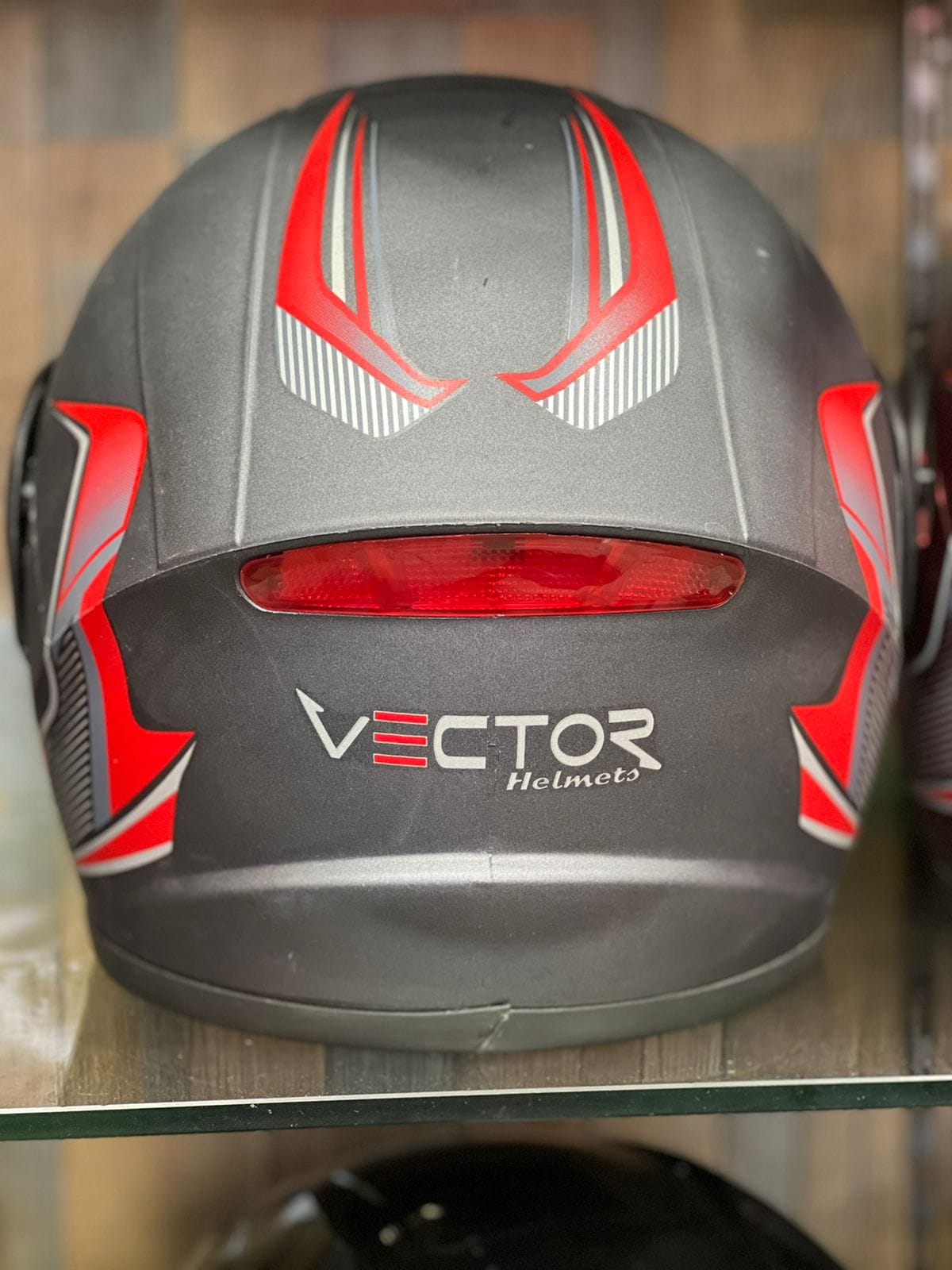 Vector VT-251 FULL FACE HELMET | Daraz.pk