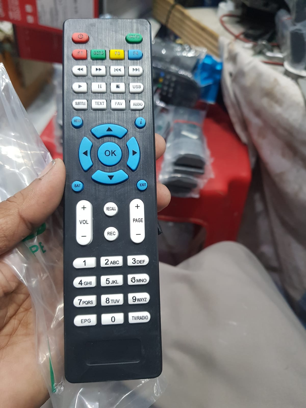Universal HD Receiver F1 Remote Control GX6605S | Daraz.pk