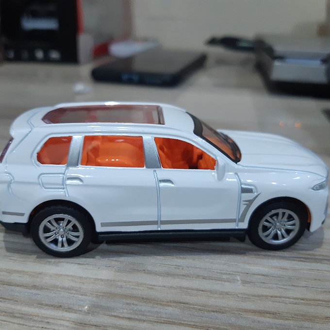 BMW X7 Hatchback Model Mini Metal Car For Kids - Pull Back and Die cast ...