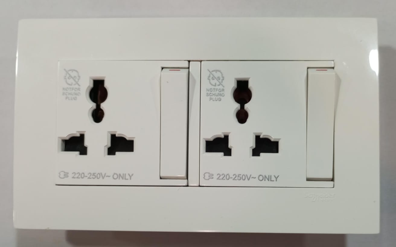 CLIPSAL VIVACE 13A International Duplex Socket, Versatile Switch Board ...