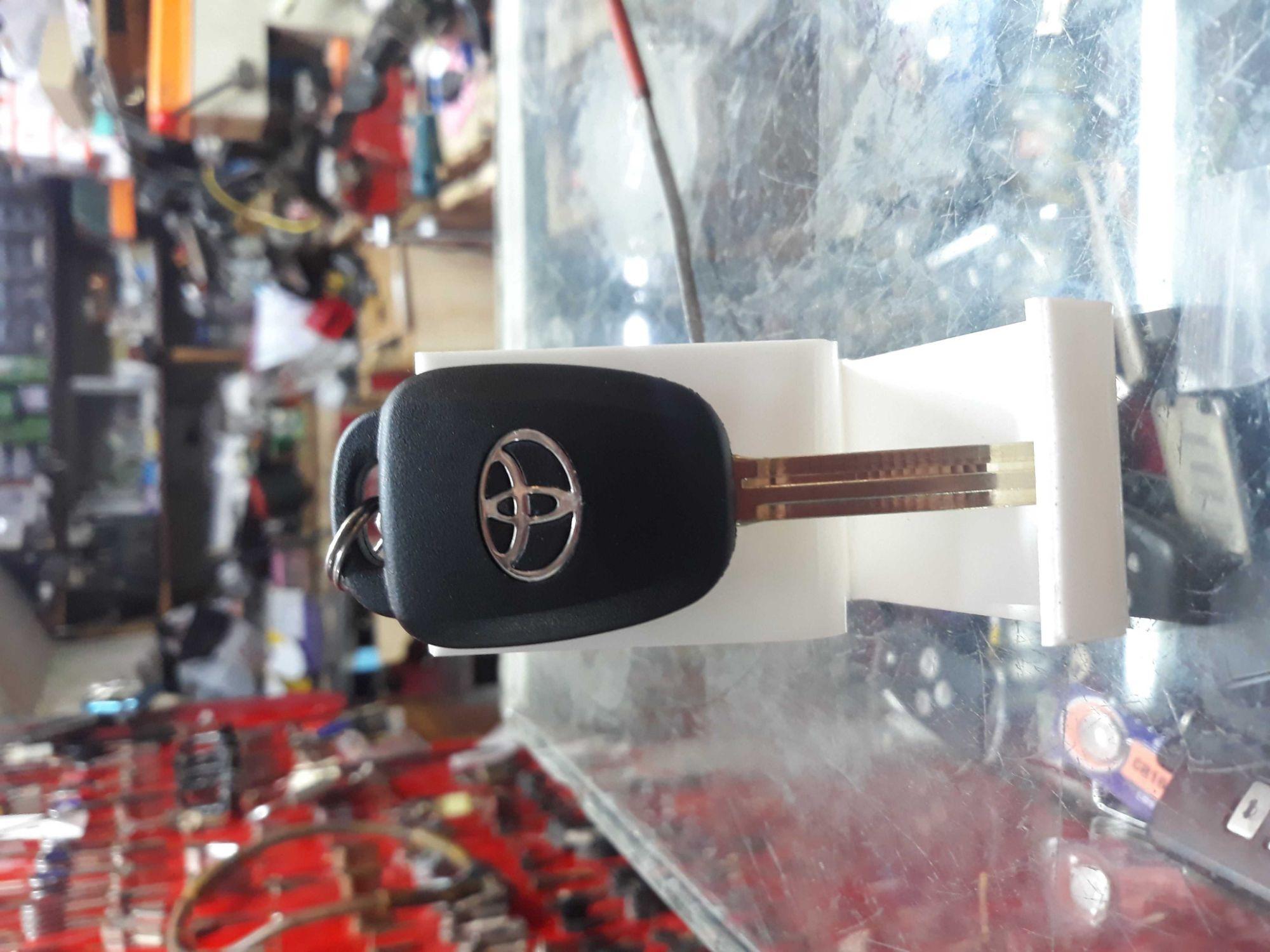 Toyota Vitz & Aqua Remote Key | Daraz.pk
