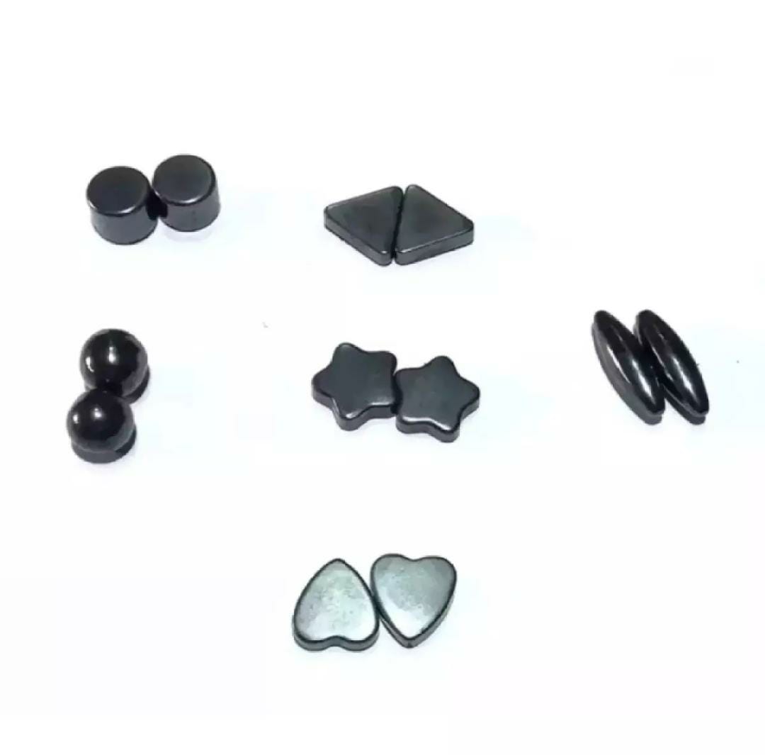 02 Pairs Buzzing Magnets Mini Size (Random Shapes) | Daraz.pk